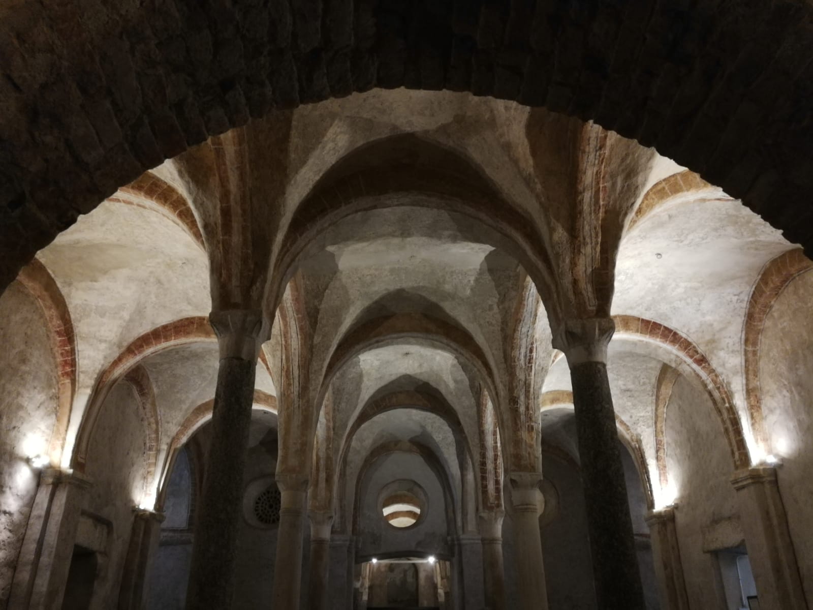 Riapre la Cripta di San Sepolcro: arte e storia nella Milano ...