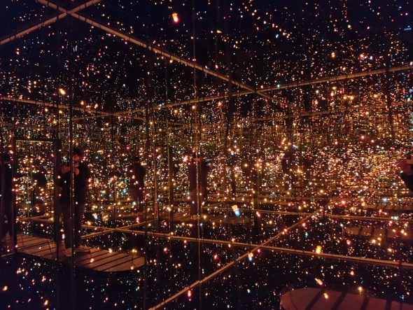 Yayoi Kusama a Bergamo. Ecco le prime immagini della celebre Mirror ...